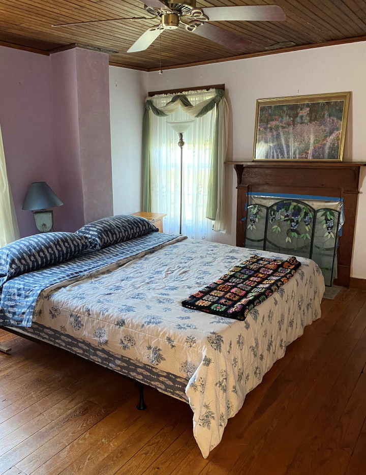 Country Manor - Top Floor - Henderson, NC