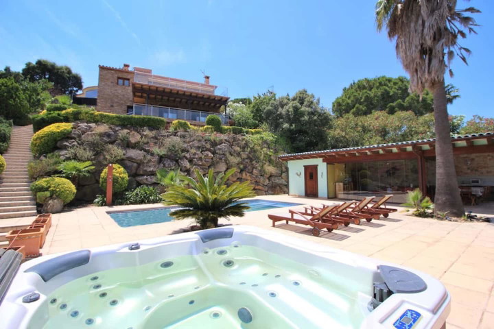 Villa Avec Spa, Piscine -Vistaverdecostabrava - Palamós