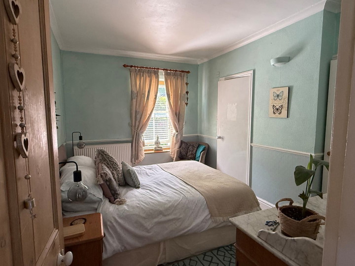 Elsi - King Bed With En-suite - Betws-y-Coed