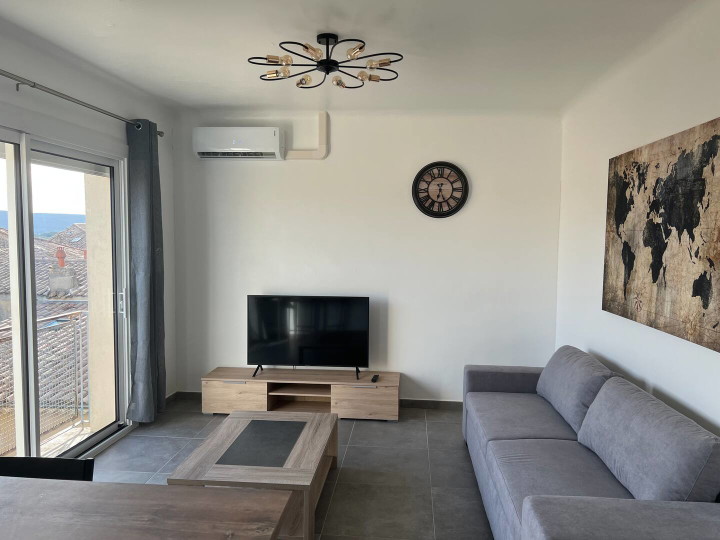 Gîte Climatisé - 4 à 6 Personnes - Extérieur - Pierrelatte