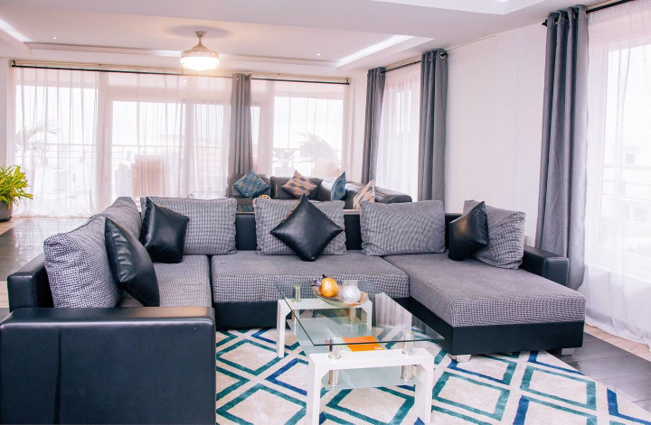 Lux 3 Bedrooms 3,5 Bath 5 Mins Walk To A & C Mall - Ghana