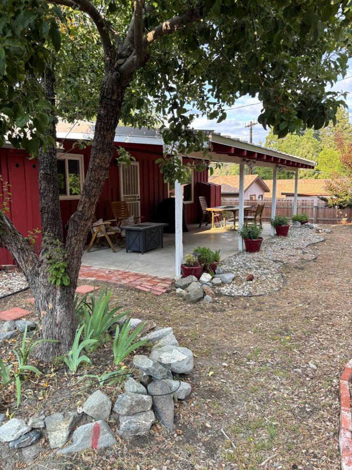 Redapplecabin| Family Cabin  Fire Pit  Playhouse - Wrightwood, CA