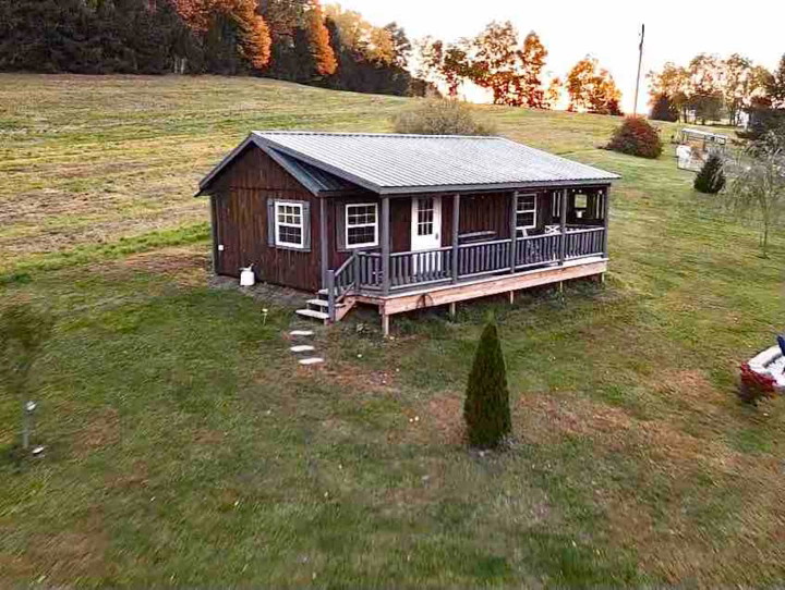 Coyote Run Cabin - A Tiny Off Grid Cabin - Pennsylvania