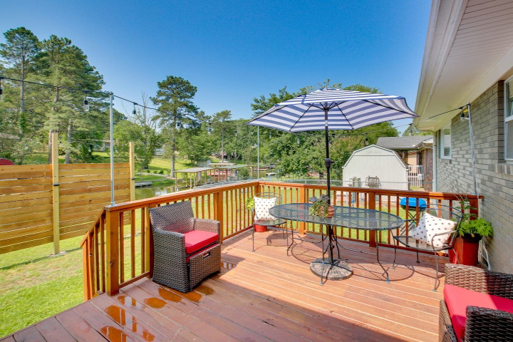Lake Hamilton Home: 5 Mi To Hot Springs! - Hot Springs, AR