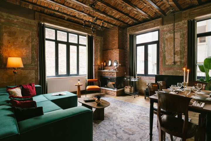 Unique Karaköy Apt | High Ceilings | Full Ac -