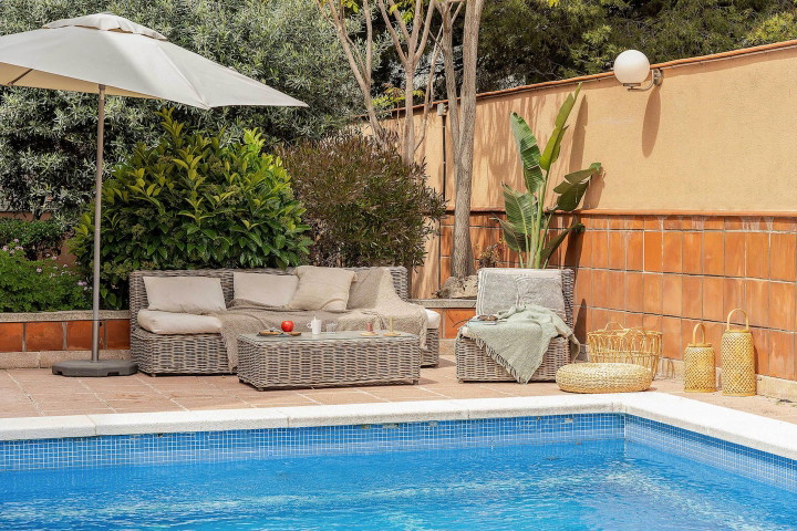 Casa Aila · Beach House With Private Pool - Castelldefels