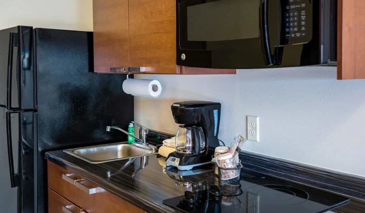 Charming Stay | Near Lake, Trails & Family Fun - Hastings, NE