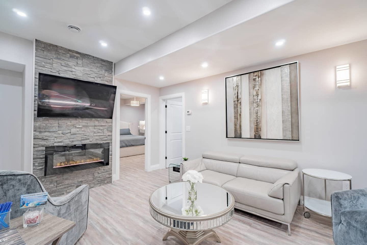 Luxury Riverside:hot Tub, Mins To The Falls-cad - Niagara Falls, NY