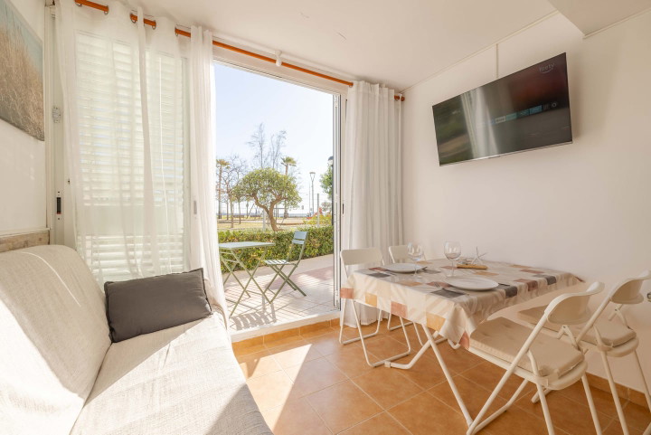 Rez-de-chaussée Avec 2 Chambres Et En Front De Mer - La Pineda