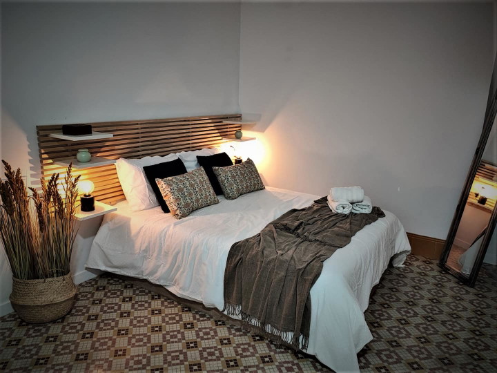 Modernist, Aledo 14 Apartment - Elda
