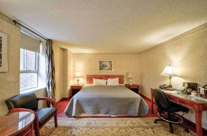 Royal Inn & Suites 206 Room With Kitchenette - Guelph