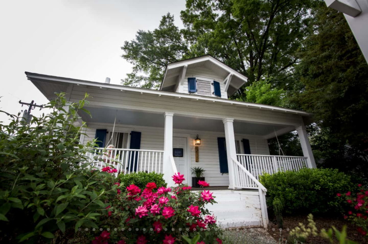Walkable Historic Artist's Bungalow Plaza Midwood - Charlotte, NC