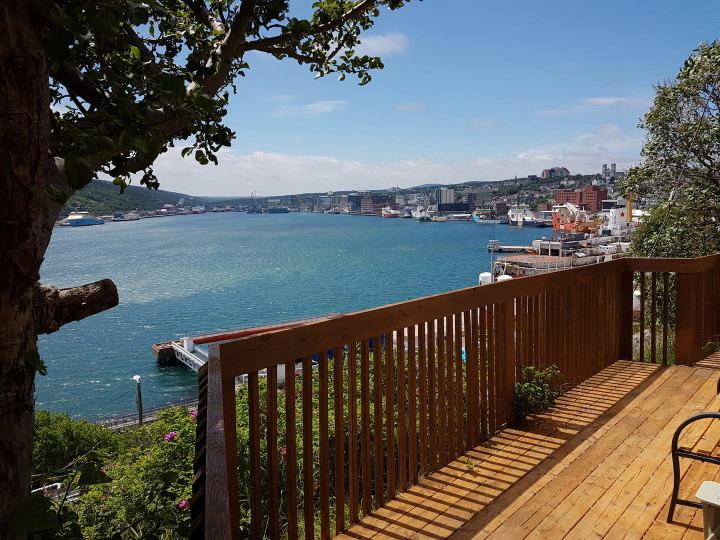 Ron & Ethel's Cottage, A Charming Battery Home - Newfoundland and Labrador