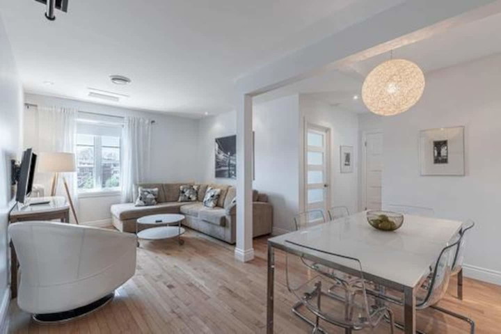 Le Clocher Du Vieux-longueuil - Longueuil