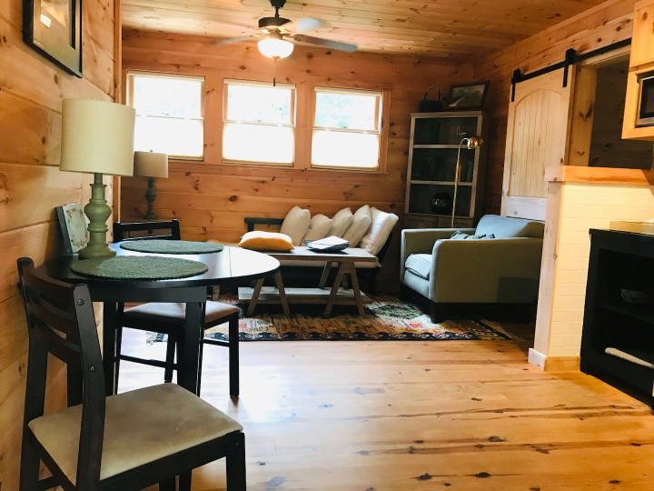 Little Hawks Nest - Dahlonega