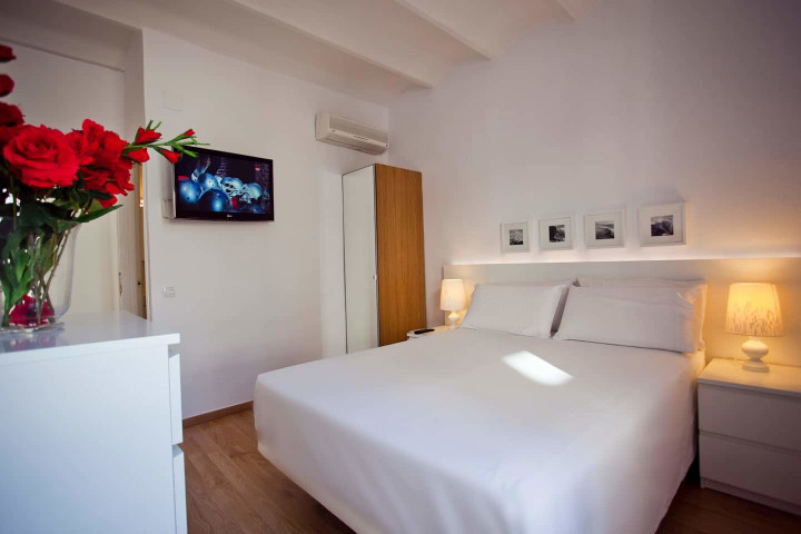 Appartement Spacieux Sur La Rambla - Barcelona