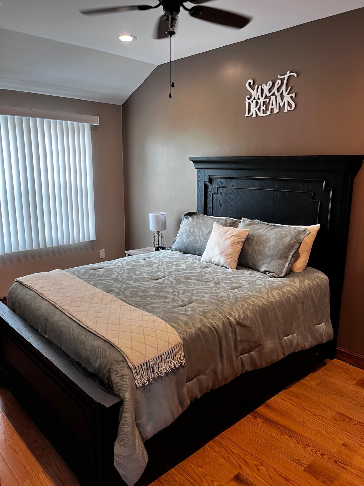 2nd Floor 2 Bedroom Apartment - Warwick, RI