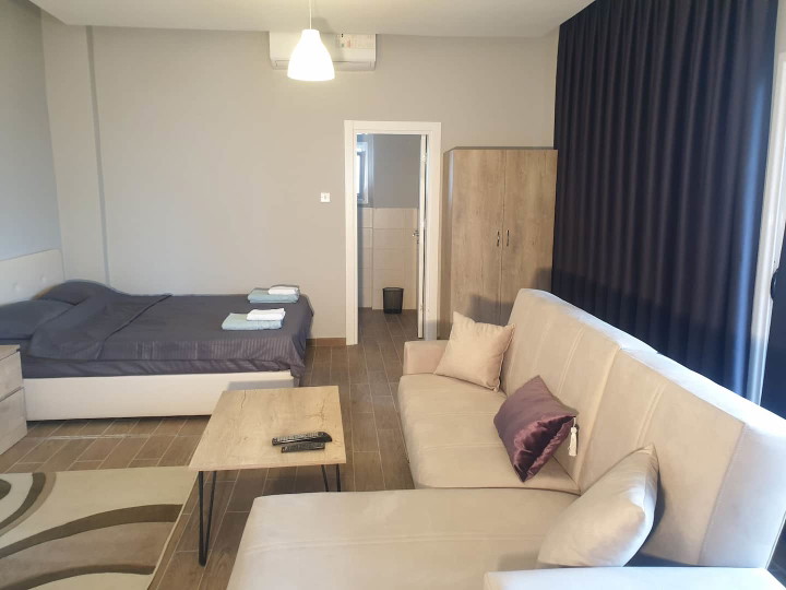 (1) Girne'nin Kalbinde Deniz Manzaralı Stüdyo - Kyrenia