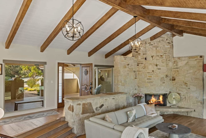 Olympus: New 4b 4ba W, Valley Views - Monterey, CA