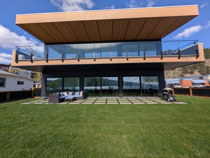 Sunrise Suite On The Lake - Peachland