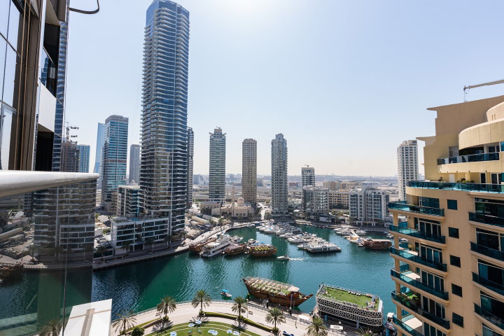 New: Luxury Apt | Canal & Sea View - Dubai