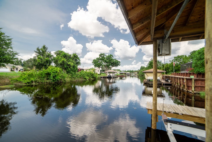 Brand New Home With Water Access To Lake June. - Lake Placid, FL