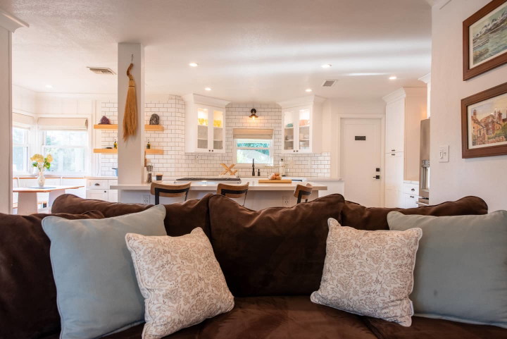 Peach Ave Homestay - Comfort In The Country! - アメリカ フレズノ, CA