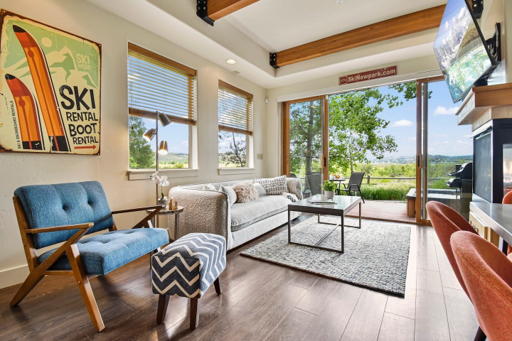 Skinewpark33:walkable, View, Deck, Hot Tub, Garage - Snowbird, UT