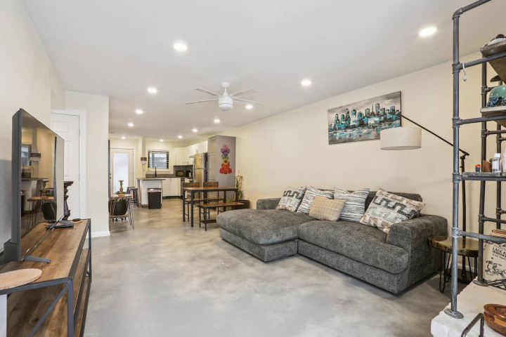 By Domain & Downtown - Pool, Luxe Beds, Dog Park - Austin