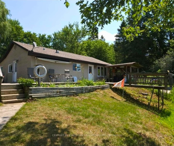 Waterfront Haven - Belleville, Canada