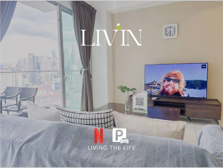 11 Klcc View 3br With Balcony @ Infinity Pool - Kuala Lumpur