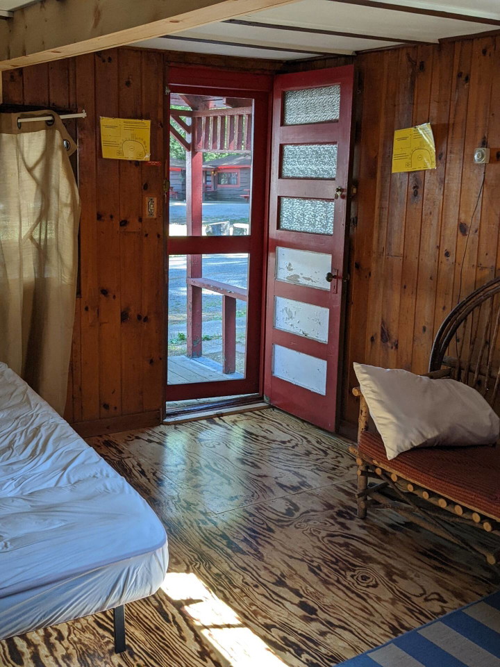 Tail O' Pup Rustic Cabin #14 - 5 Min Lake Placid - Saranac Lake, NY