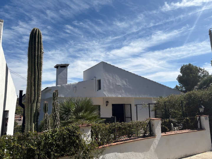Petite Maison De La Paix - Cunit