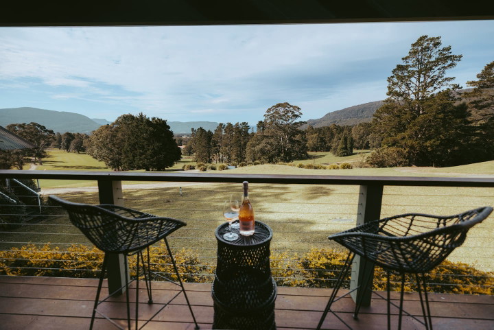 Luxury 2br 2-ensuite Cabin | Golf & Valley Views - Kangaroo Valley