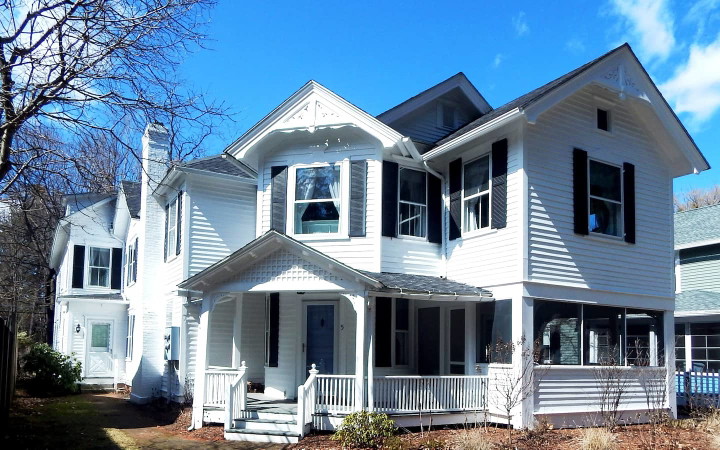 5 Bds 3 1/2 Baths Front House Stockbridge In-town - Stockbridge