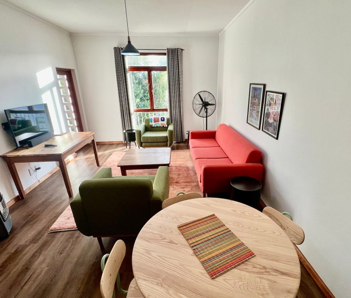 On Dorp St - Prime Location - 2 Bedroom Aircon - - Stellenbosch