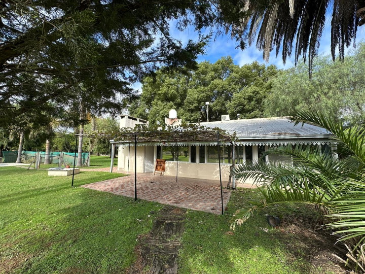 Casa Quinta En Alquiler, Campito, Granja. - アルゼンチン メルセデス