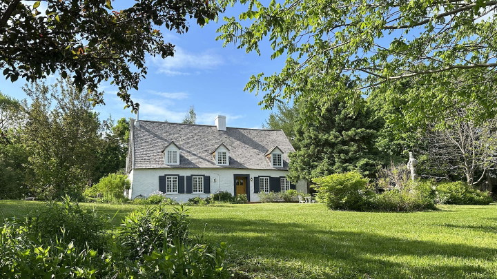 Orléans Island. La Pierre Des Champs - Quebec