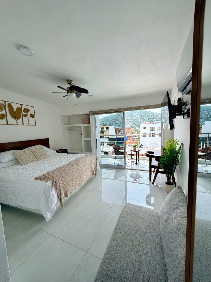 Incredible Loft Just A Stone's Throw From The Sea In Zihuatanejo - Ixtapa Zihuatanejo