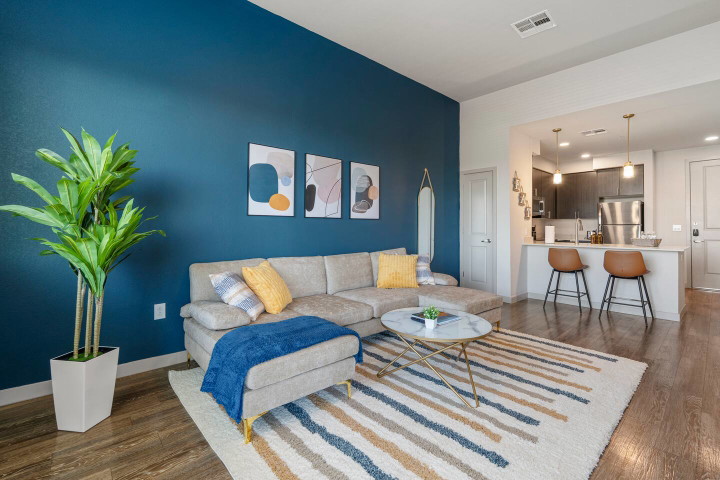 1br Tempe Haven | King Bed, Pool, Hot Tub, Gym - Tempe, AZ