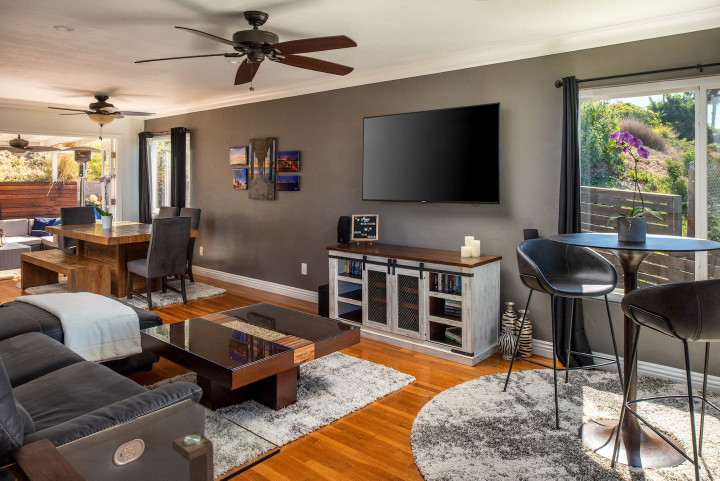 Outdoor Living, Bay Views, Great Central Location - San Diego County, CA