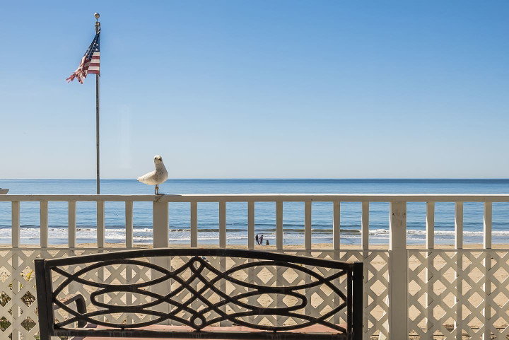 Breathtaking Beach Front House - Steps To The Sand - Aptos