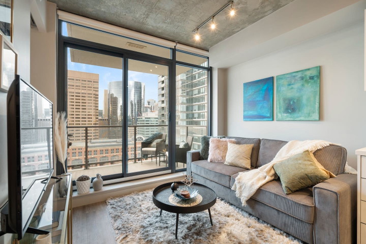 Appartement En Résidence En Centre-ville, Piscine Sur Le Toit, Vue Sur La Ville - Calgary