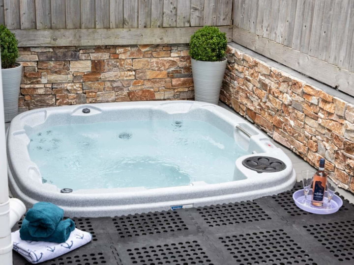 2 Bed In Bideford (Oc-65074) - Appledore