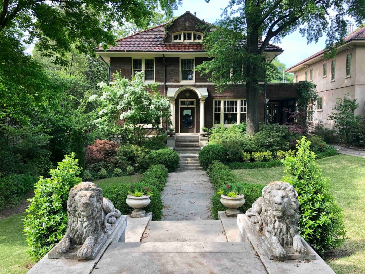 Lions Rest With Private Garden - Memphis, TN