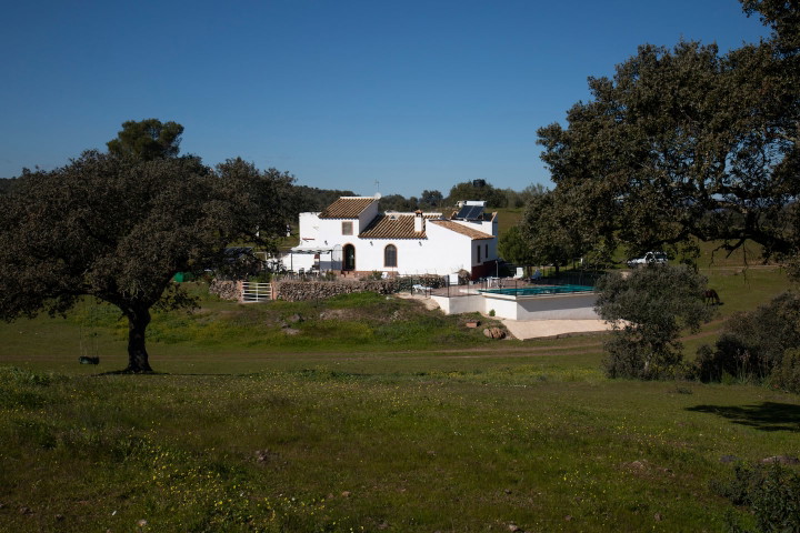 Rural House-cortijo In Dehesa Sierra León - Andalucía