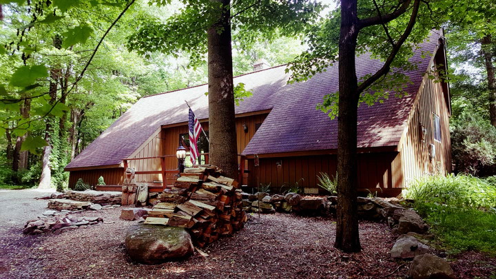 Bear Claw Chalet At Claycomb Chalets - Donegal, PA