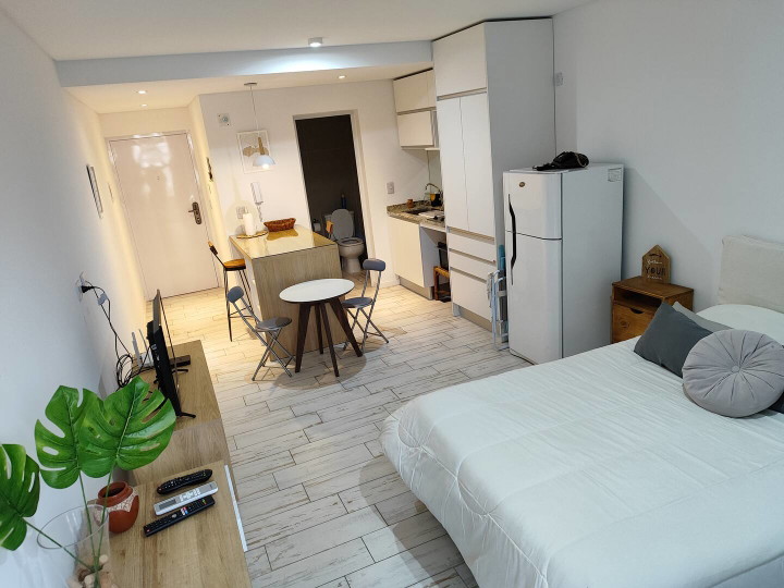 Un Ambiente Nuevo. No Tiene Garage, Cuarto - Rosario