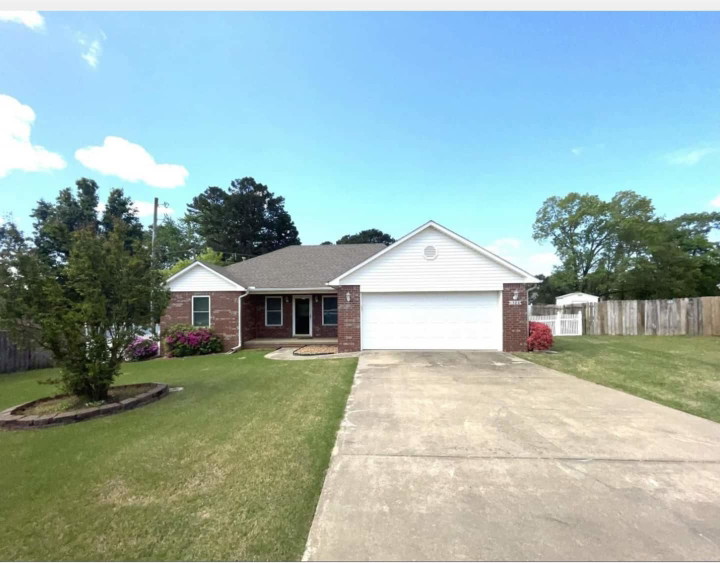 Cozy Home Close To Everything - Heber Springs, AR
