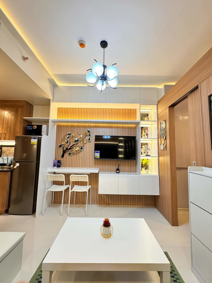 Mjm Cityscape @Red Residences/fast Wifi/netflix - Makati